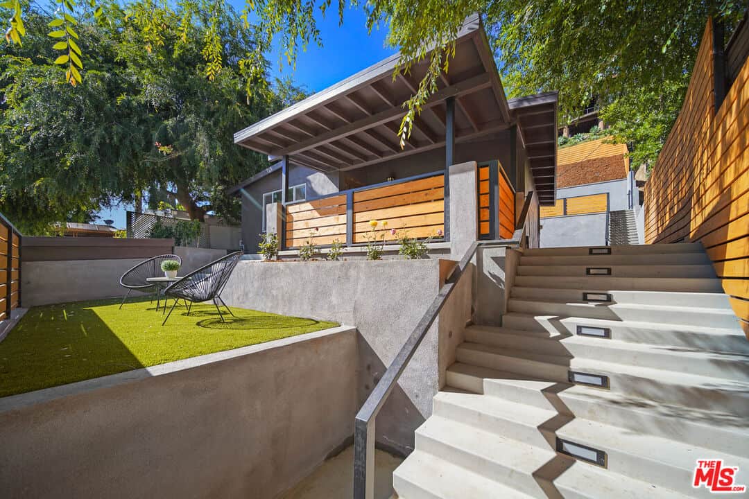 3707 Ackerman Dr - Figure 8 Realty